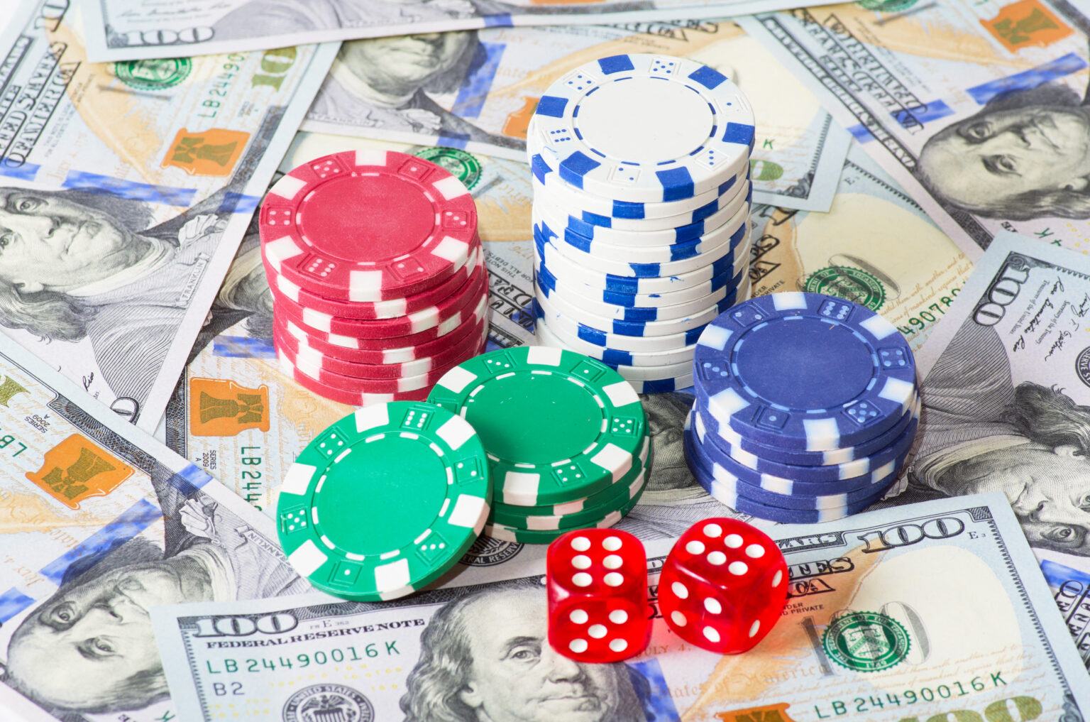 Lucky Player Hits $1.1 MILLION Slot Jackpot at Park MGM In LasVegas