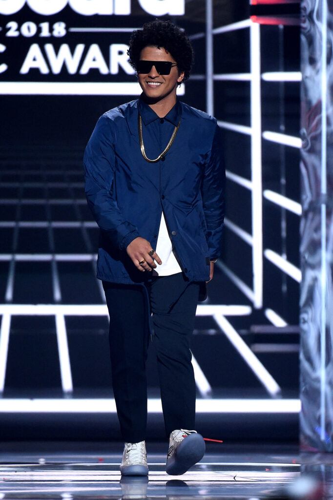 Bruno Mars Announces First Headlining Tour in 8 Years, Kicks Off In Las ...