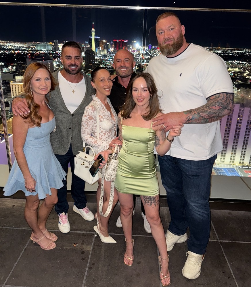 Hot Celebrities And Temperatures Torch Las Vegas!